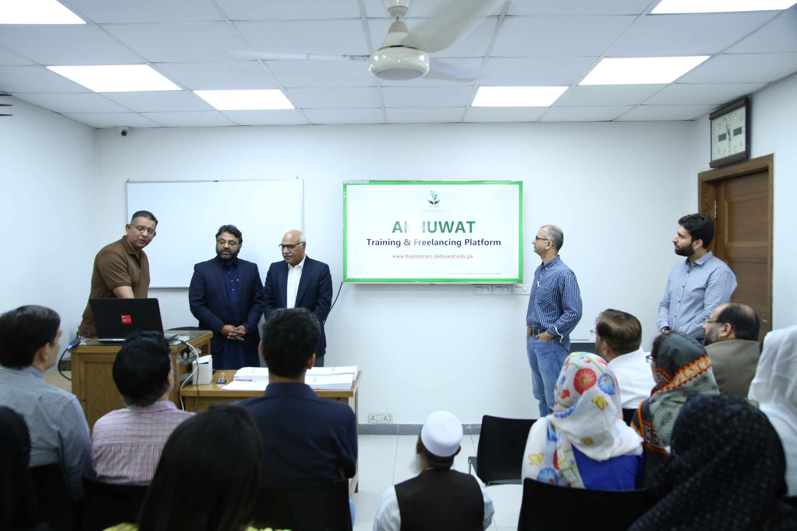 HAROON MALIK (CEO CORVIT) WITH DR. AMJAD SAQUIB (AKHUWAT) AT CORVIT ...