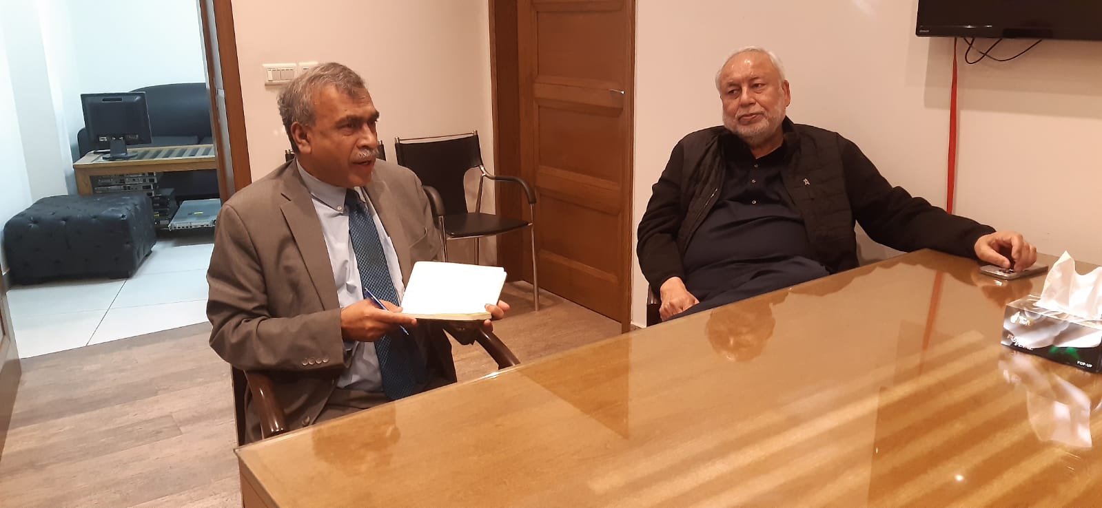 HAROON MALIK (CEO CORVIT) WITH DR. ALI SAJID (TI) AND ENG. JAVED ... HAROON MALIK (CEO CORVIT) WITH DR. ALI SAJID (TI) AND ENG. JAVED ...